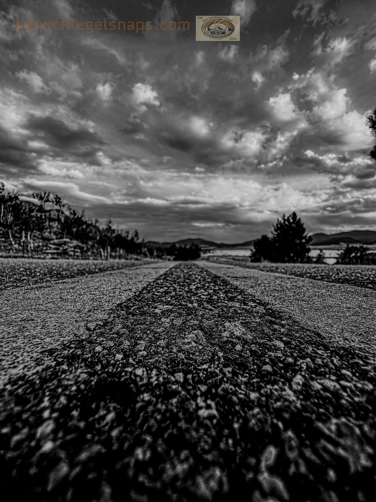 Black & White Low Road – Ben Schlegel Snaps